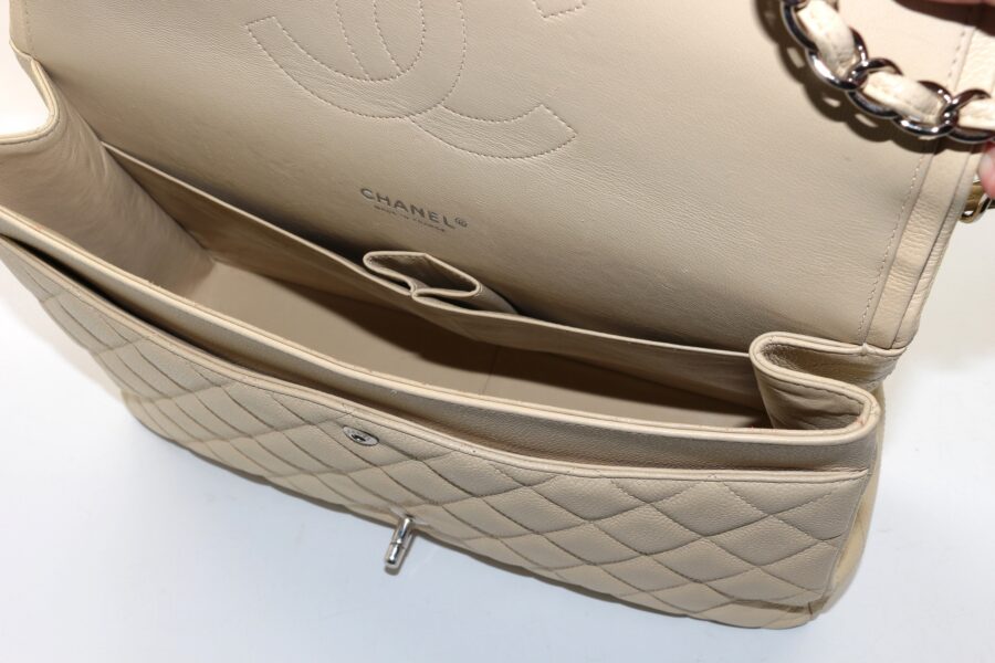 Timeless Luxury Bags | semashow.com